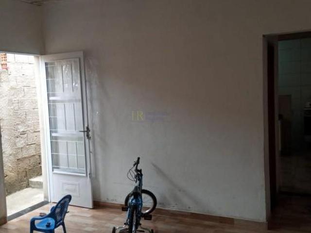 CASA 125 m AREA CONSTRUIDA