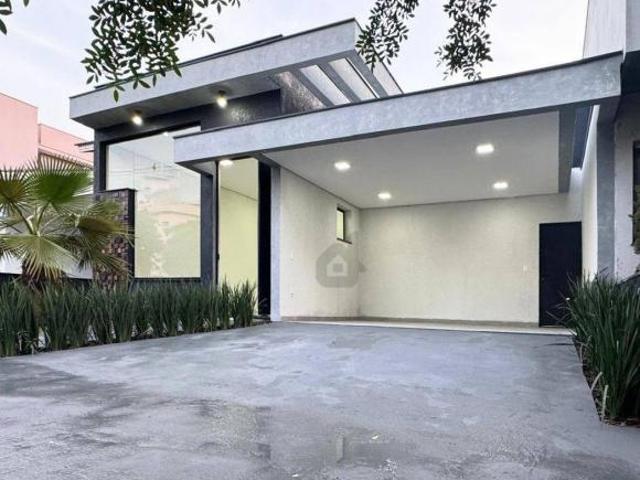 Casa 135m², 3 Dorm, 1 Suíte