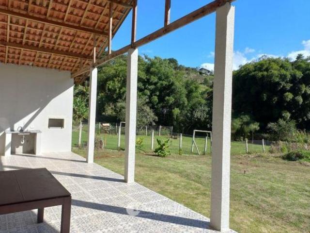 Casa, 13 km, Santo Antônio do Pinhal R$ 660 mil