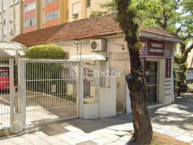 Casa, 1 dormitórios, 110 m², em Menino Deus