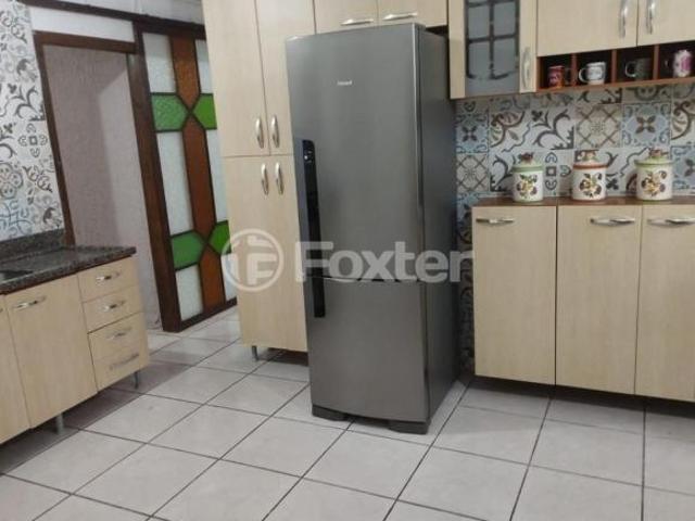 Casa, 1 dormitórios, 166 m², em Cavalhada