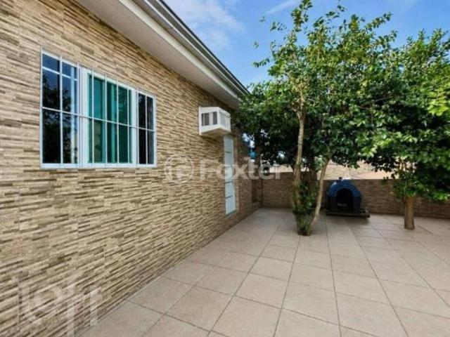 Casa, 1 dormitórios, 63 m², em Costa e Silva