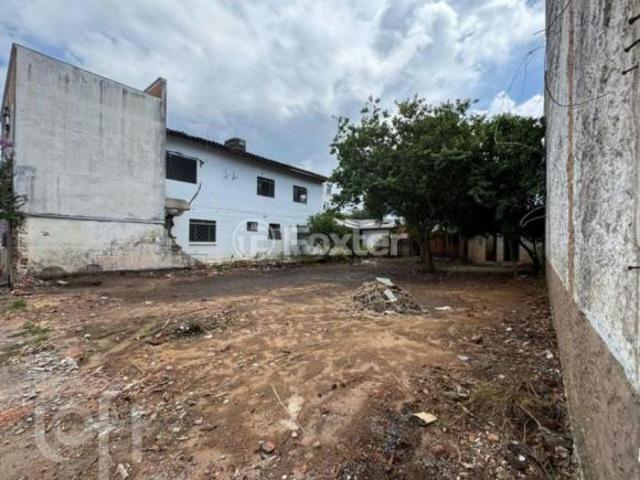 Casa, 1 dormitórios, 676.5 m², em Centro