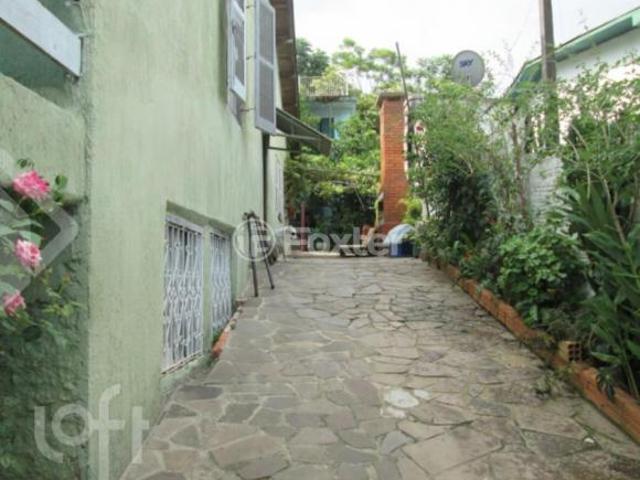 Casa, 1 dormitórios, 70 m², em Santa Tereza