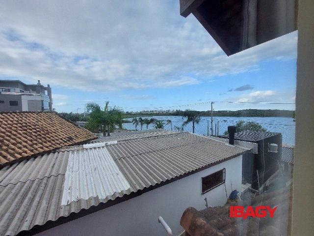 Casa 1 Quarto Rio Tavares 180m²