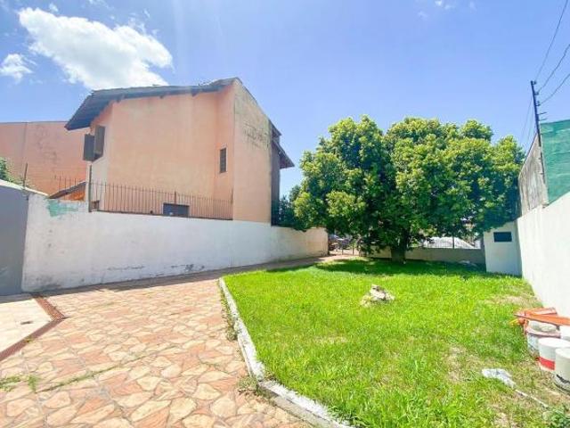 Casa / 1 Quarto / 1 Suíte / 3 Vagas / Terreno grande amplo / Porto Verde / Jardi