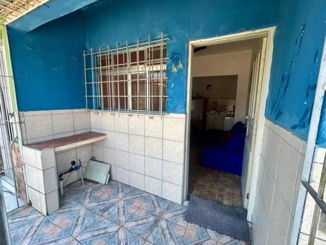 Casa 1 Quarto, 1 Vaga