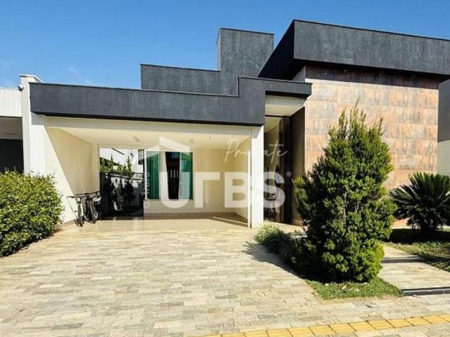 CASA 247MT 3 SUITES PORTAL DO SOL GREEN