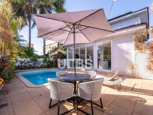 CASA 250MT 3 SUITES PORTAL DO SOL II