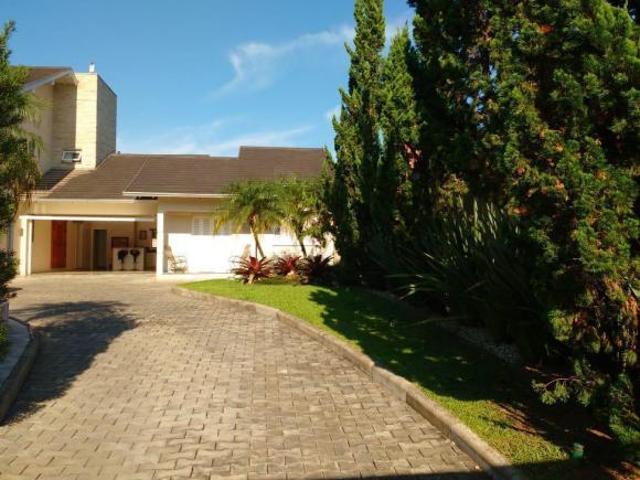 Casa 250m² Piscina B. Centro Est. Velha
