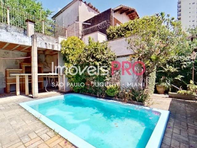 Casa 256m² 04 dormitórios 02 suítes 03 vagas Vila Mascote