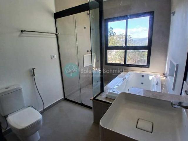 Casa 267m² com vista no Parque da Mantiqueira
