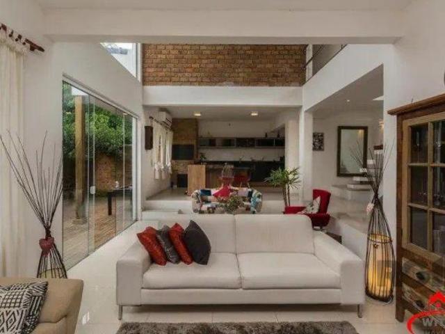 Casa 287m² 3 suítes, 4 vagas no bairro Ipanema
