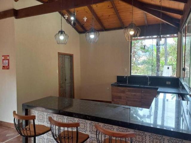 Casa para venda em Centro, Moeda