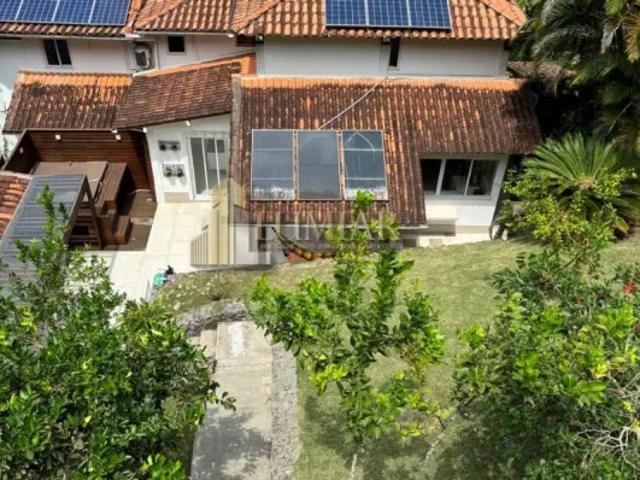 Casa 200 mt² 3 quartos em Itaipu, Niterói, com lazer em condomínio