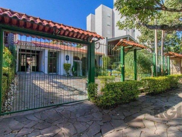 Casa, 200m², 3 dormitórios, bairro Cristal