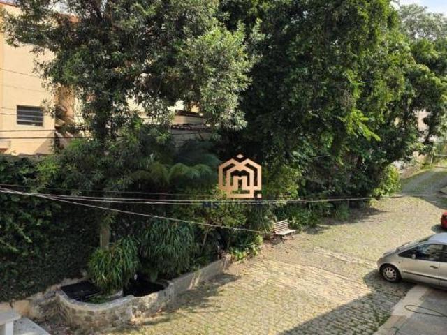 CASA 200m², 4 Quartos 1 reversível, 3 Banheiros, Churrasqueira, 3 Vagas, para Venda ou Locação no