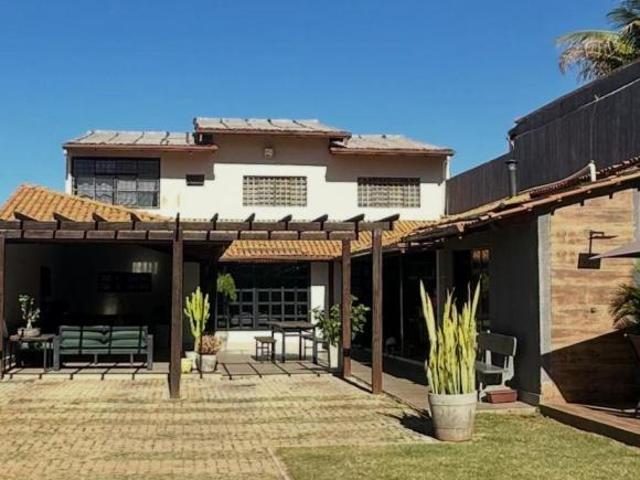 Casa 20m², lote 400m², 3 quartos 1suite, lazer completo, CA Sucupira, Riacho Fundo I