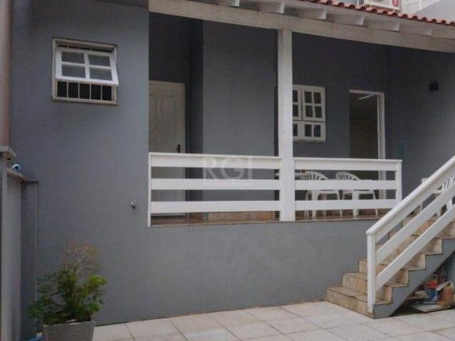 Casa 210m², 3 dormitórios, sendo 1 suites, 2 vagas Mario Quintana, Porto Alegr