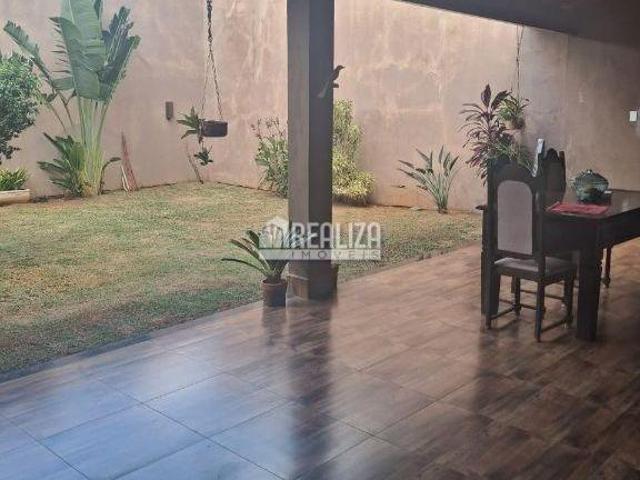 Casa para venda em Parque das Laranjeiras, Uberaba