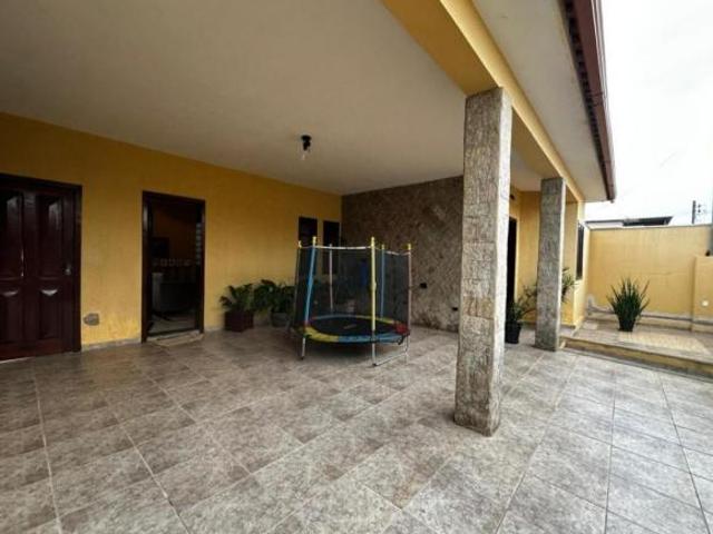 Casa para venda em Centro, Nepomuceno