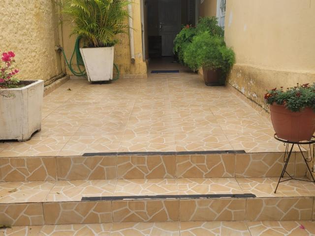 Casa 230m²| 3 dorm| 2 vagas – Helena Maria Osasco R$ 590 mil