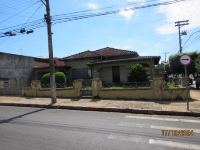 Casa 231m², Jardinópolis/SP