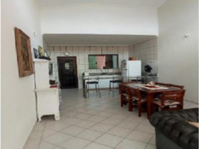 CASA 2 DORM 1 SUITE 3 VAGAS ESPAÇO C/ CHURRASQUEIRA