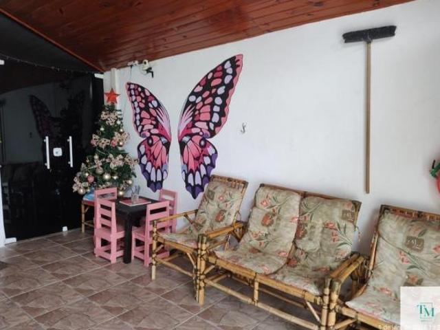 Casa 2 dorm Vila Adriana