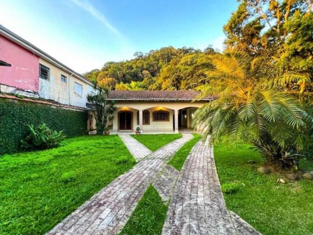 Casa 2 Dorm, C/ VARANDA, 80,15 m² de área útil. Bairro: CANTO DO FORTE