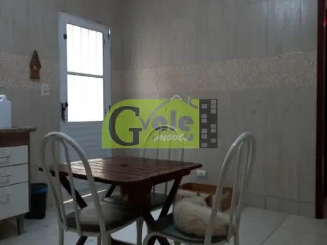 Casa 2 dormitórios