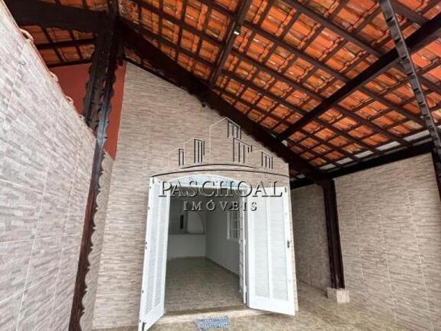 CASA 2 DORMITORIOS A VENDA 96M² POR 460.000 NO IMPERADOR