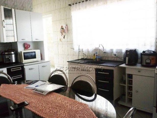 CASA,2 Dormitorio s bairro Dois Corações