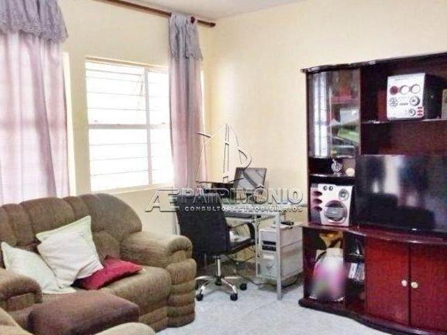 CASA,2 Dormitorio s bairro Flores