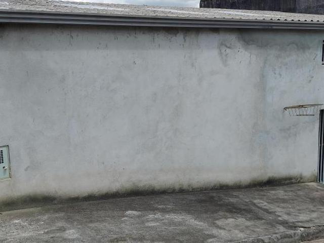Casa 2 dormitórios, 3 vagas, terreno 300m² boa topografia, comércio tudo perto