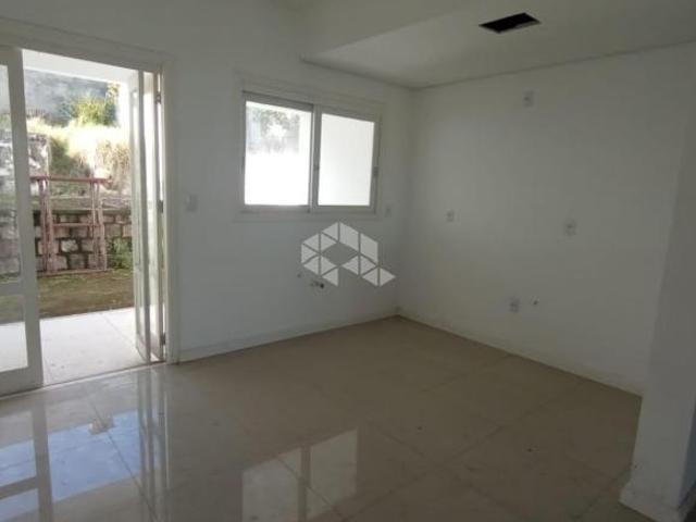CASA 2 DORMITÓRIOS 3 BANHEIROS E 2 VAGAS