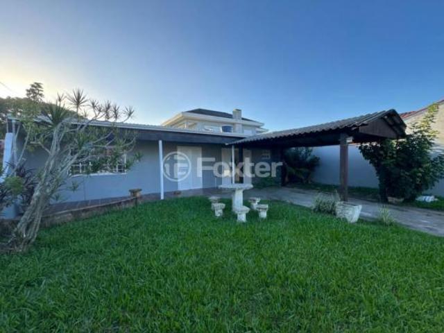Casa, 2 dormitórios, 106 m², em Centro