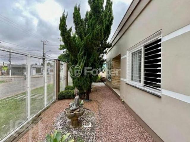 Casa, 2 dormitórios, 106.7 m², em São Vicente