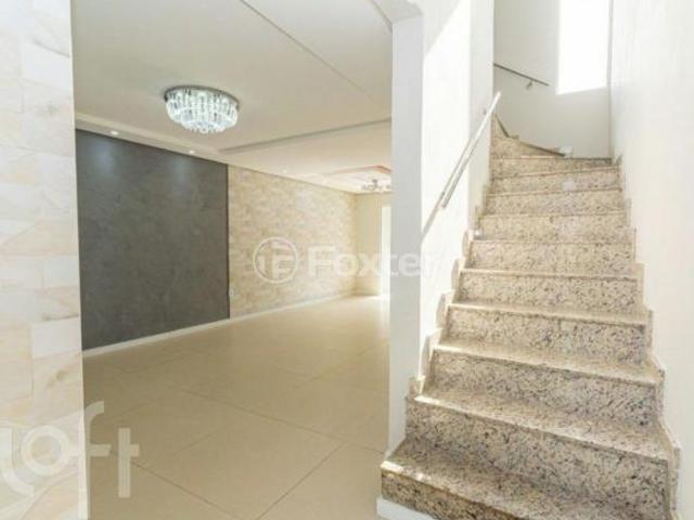 Casa, 2 dormitórios, 107 m², em Parque da Matriz