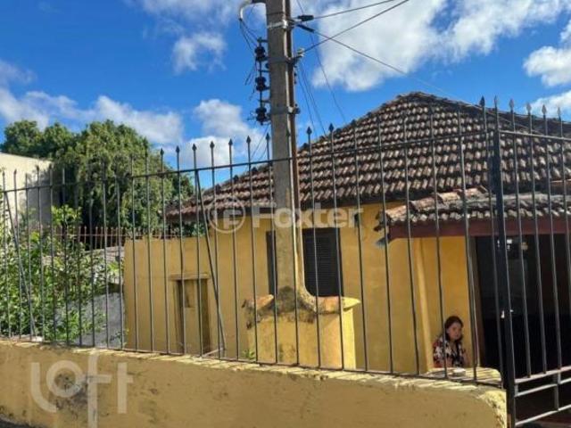 Casa, 2 dormitórios, 10.3 m², em Cavalhada
