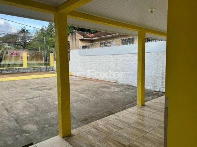 Casa, 2 dormitórios, 114 m², em Morro Santana