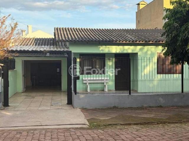 Casa, 2 dormitórios, 129 m², em Universitário
