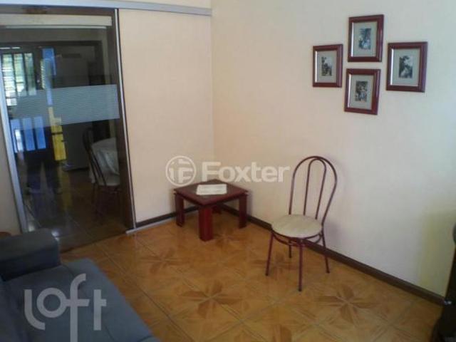 Casa, 2 dormitórios, 137.15 m², em Vila Monte Carlo