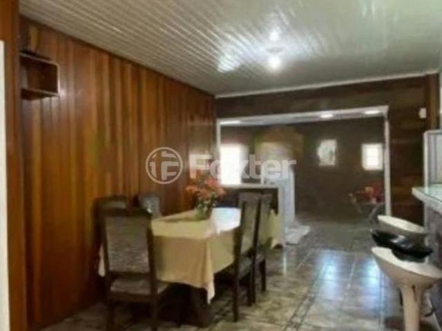Casa, 2 dormitórios, 140 m², em Parque da Matriz