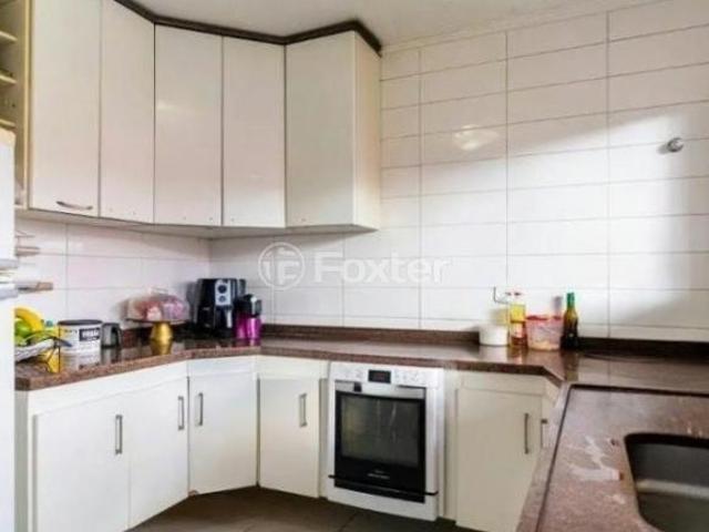 Casa, 2 dormitórios, 150 m², em Interlagos