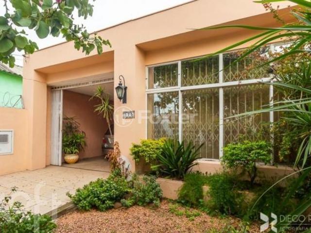 Casa, 2 dormitórios, 160 m², em Medianeira