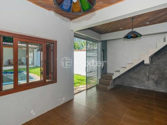 Casa, 2 dormitórios, 161 m², em Ponta Grossa