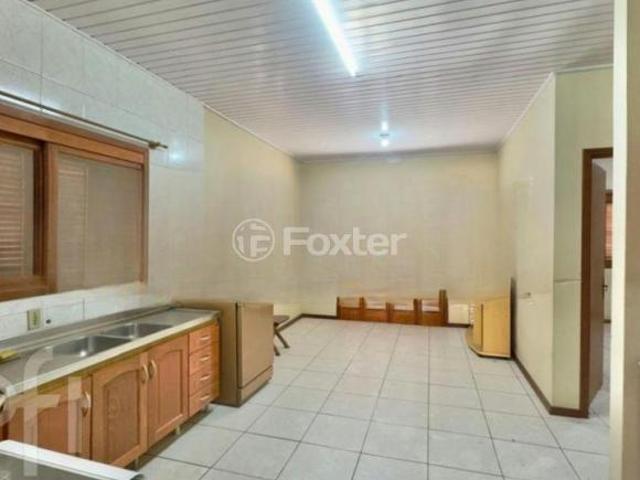 Casa, 2 dormitórios, 161.56 m², em Canudos