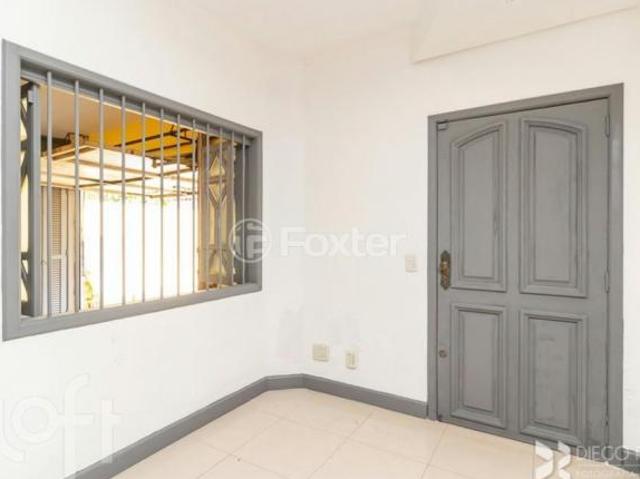 Casa, 2 dormitórios, 175.63 m², em Santana