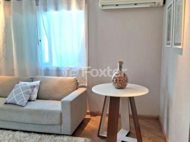 Casa, 2 dormitórios, 170 m², em Feitoria